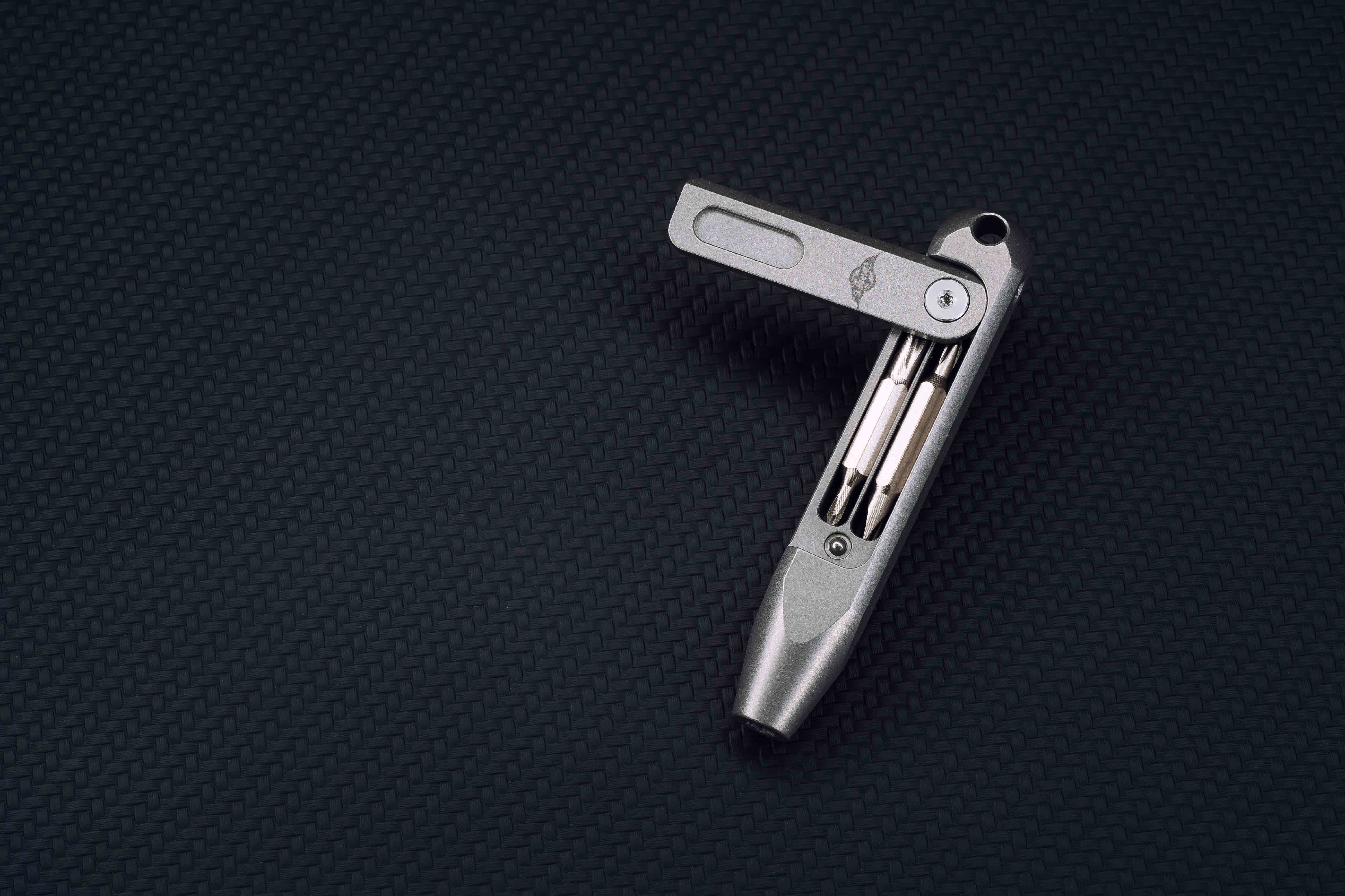 Olight Otacle D1 EDC Titanium Multi-Bit Driver - Olight Canada